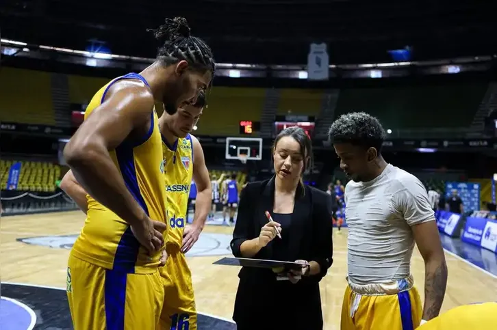 Tribuna do Norte - Primeira técnica mulher no NBB, Jelena Todorovic ...